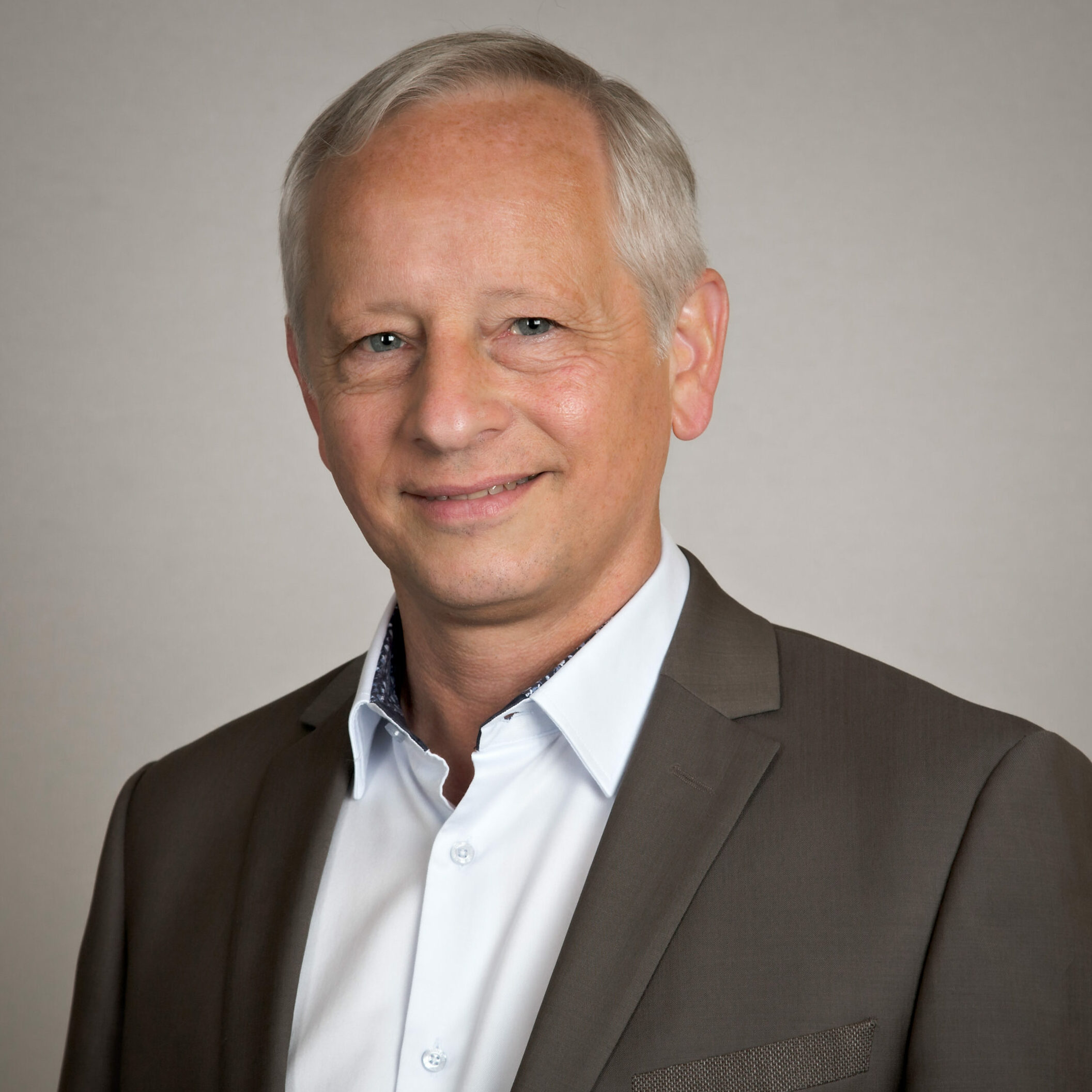 Eric CHOTEAU-LAURENT, auteur sur ACD GROUPE